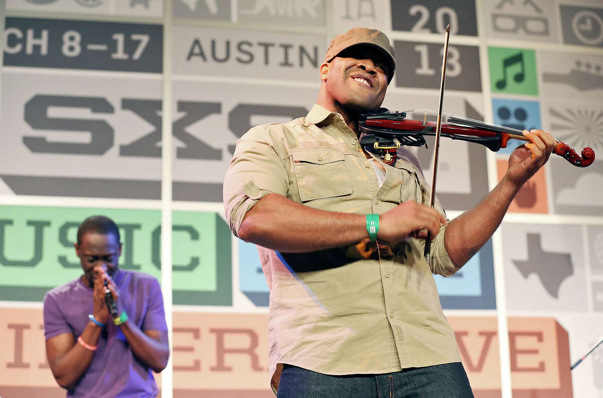 Natalie Maines leaves the country behind