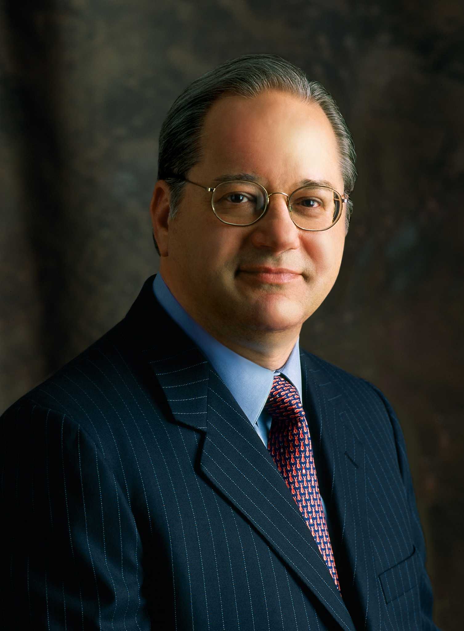 Nabors keeps overpaying CEO