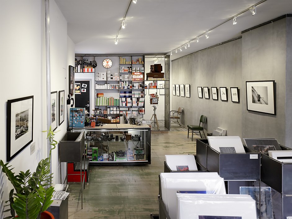 HOT SPOT: 4X5 Gallery and Glass Key Photo