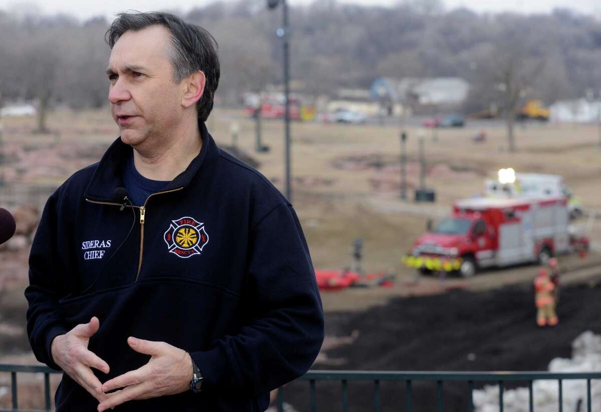 Crews recover teen's body from icy S. Dakota river