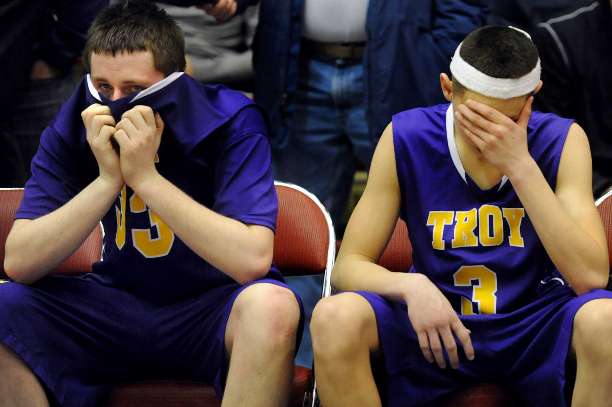 Troy falls short of title