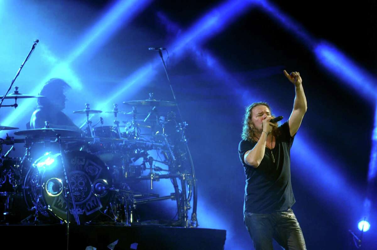 Mana on tour in Mexico