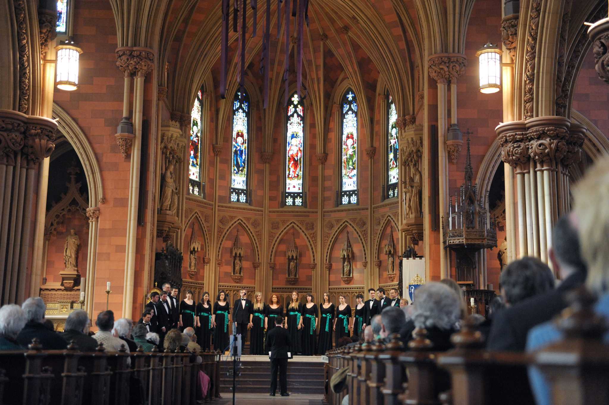 Irish choir graces Albany cathedral