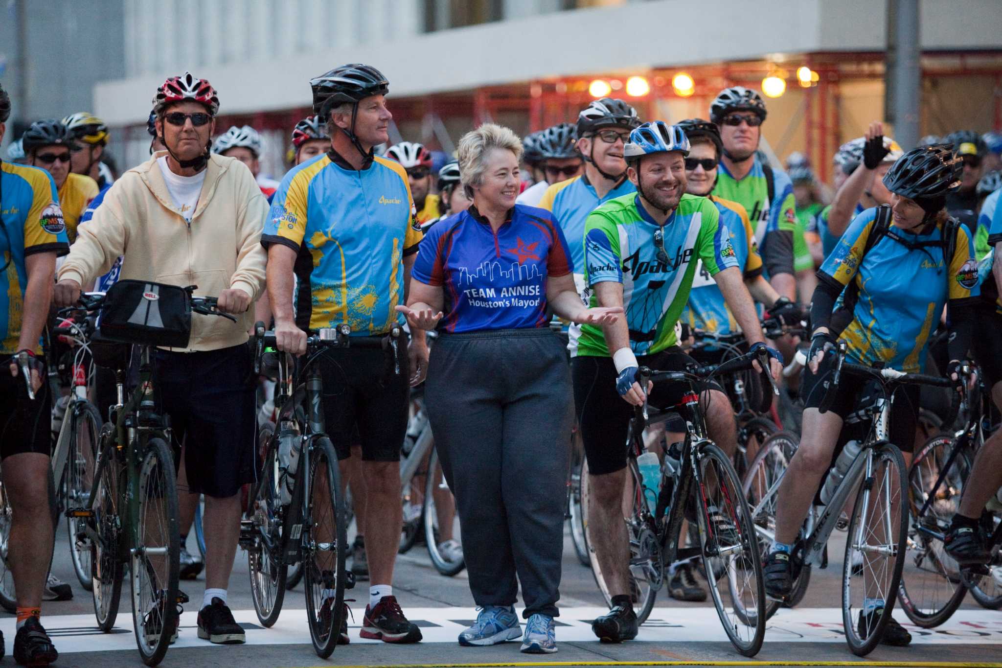 Cyclist dies during Tour de Houston
