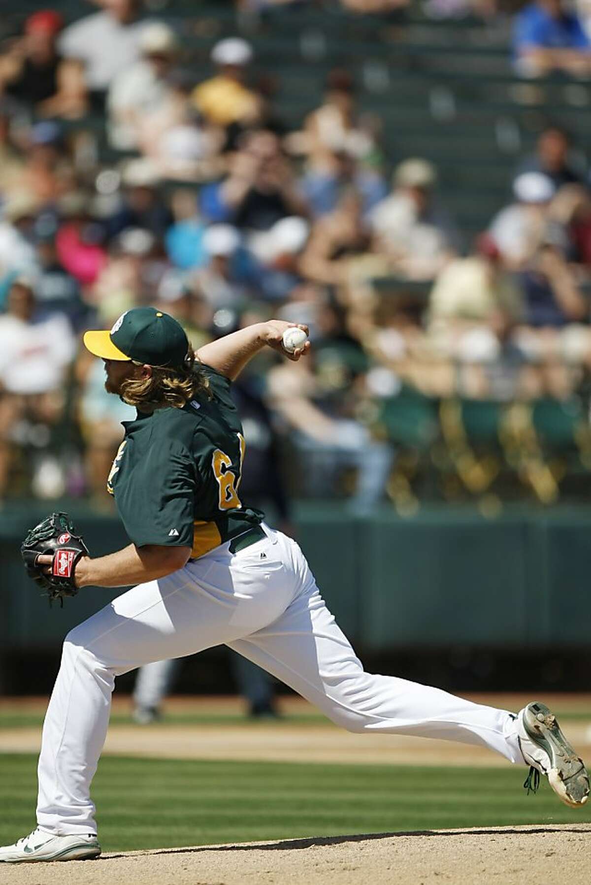 Sogard's swinging for A's roster spot