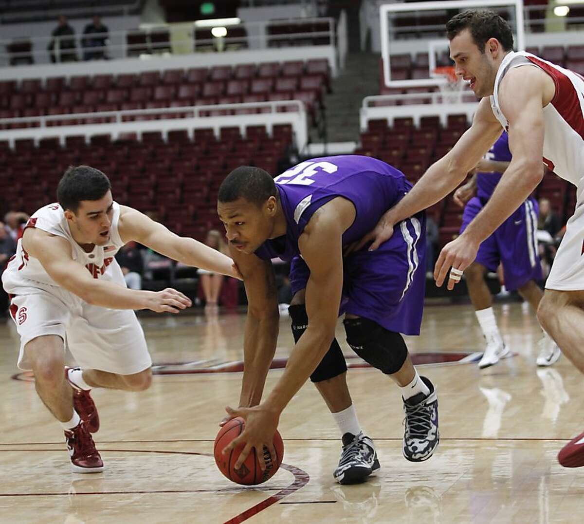 Stanford edges Stephen F. Austin in NIT