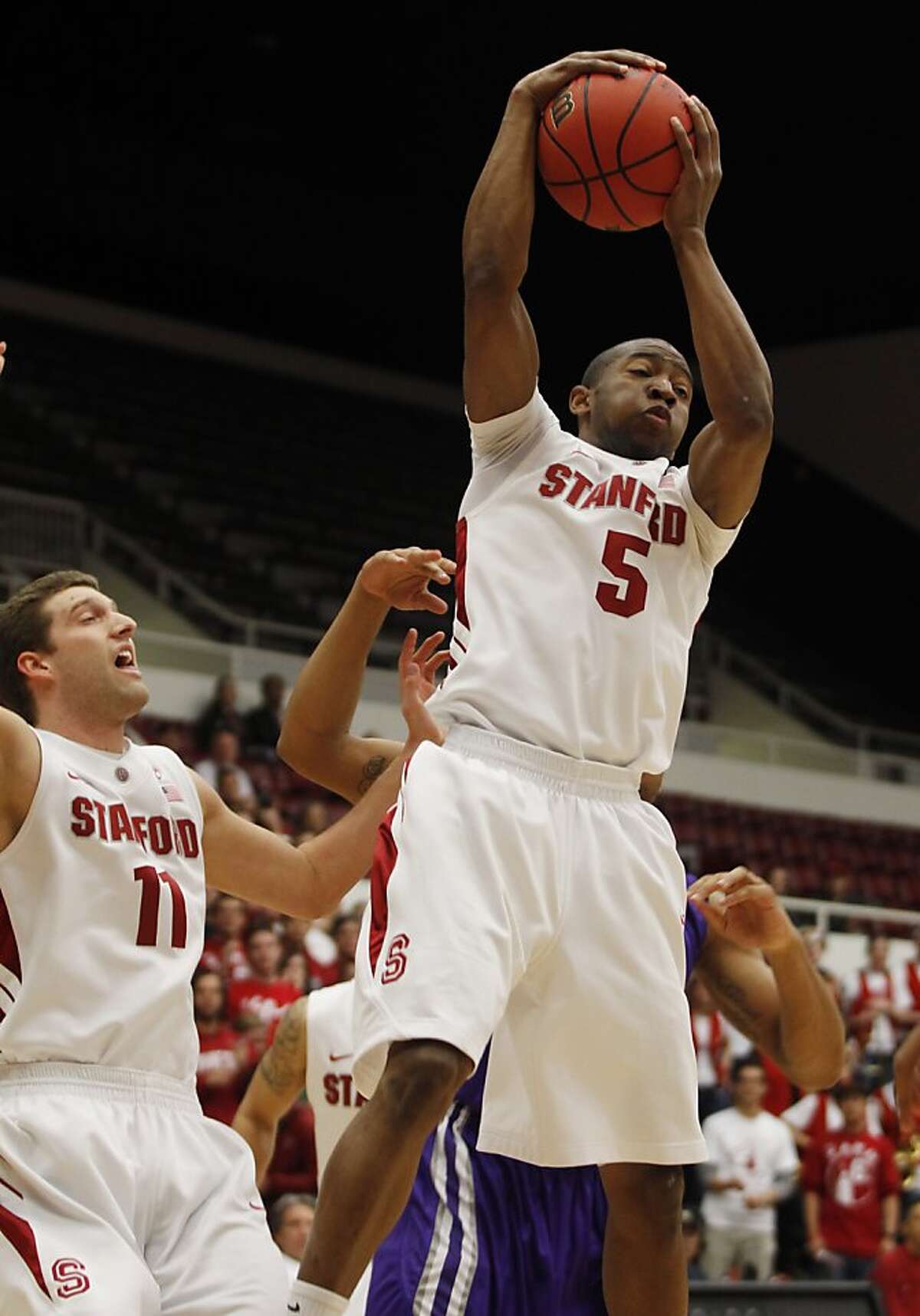 Stanford edges Stephen F. Austin in NIT