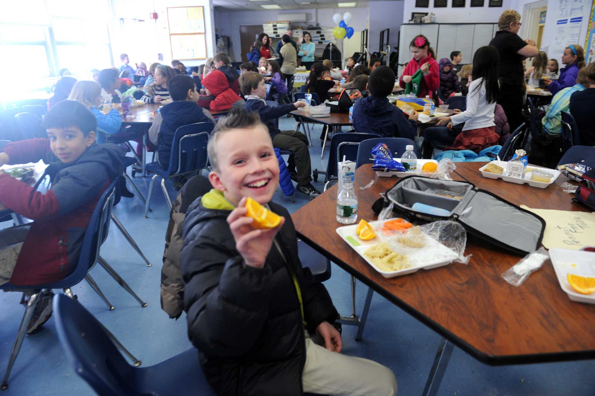 New healthy lunch program gets good reviews