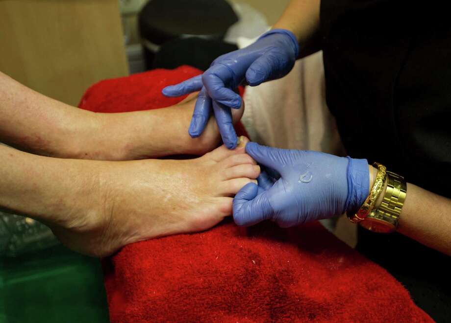 Pedicures pose problems for those with health issues - Houston Chronicle