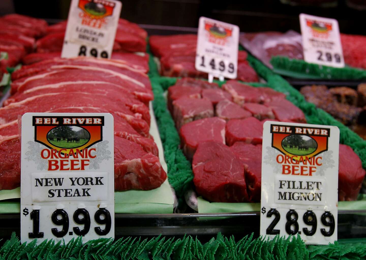 Rancher carves niche with organic beef