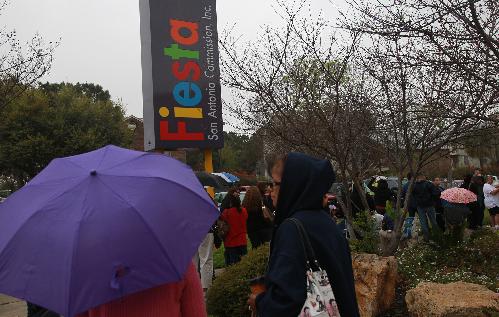 Fiesta fans line up for tickets