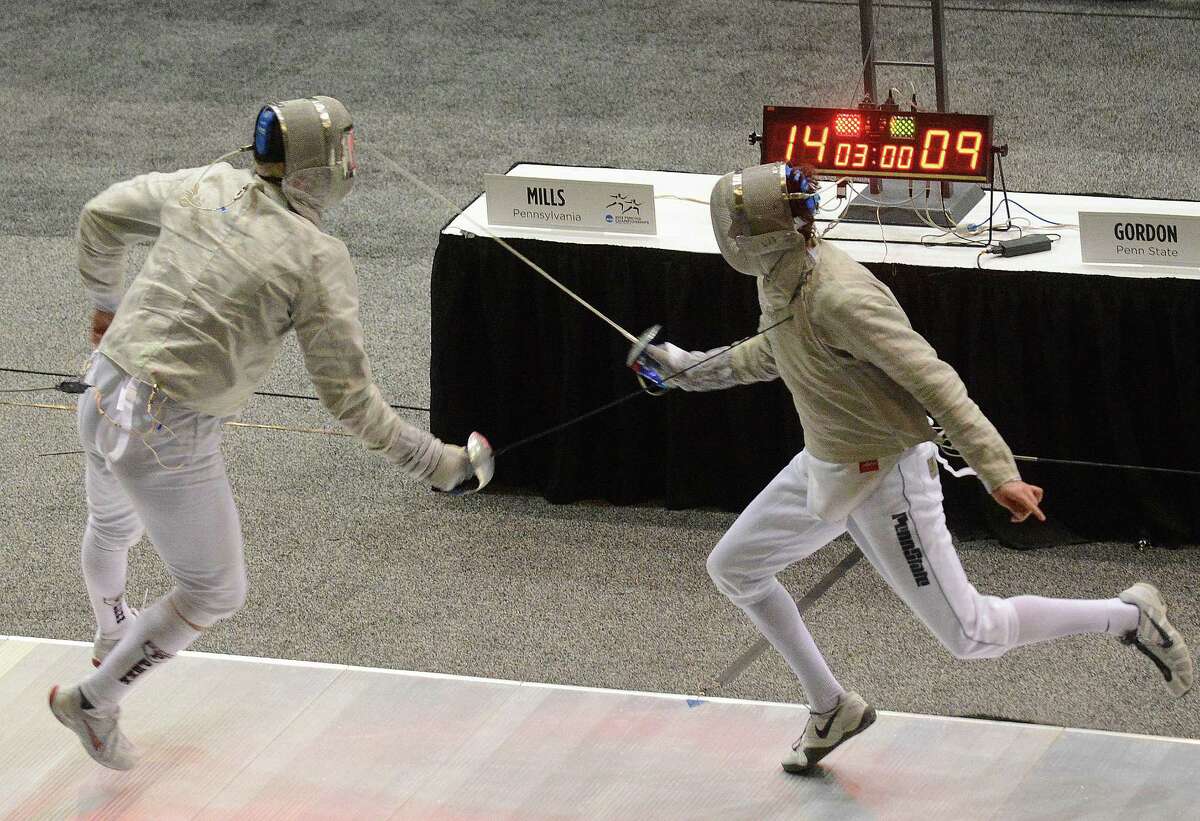 Kelley foiled in fencing semifinals