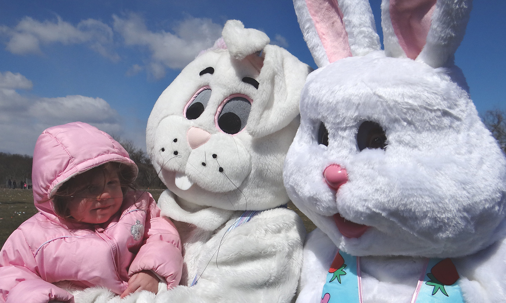 Kids scramble for Easter egg bounty