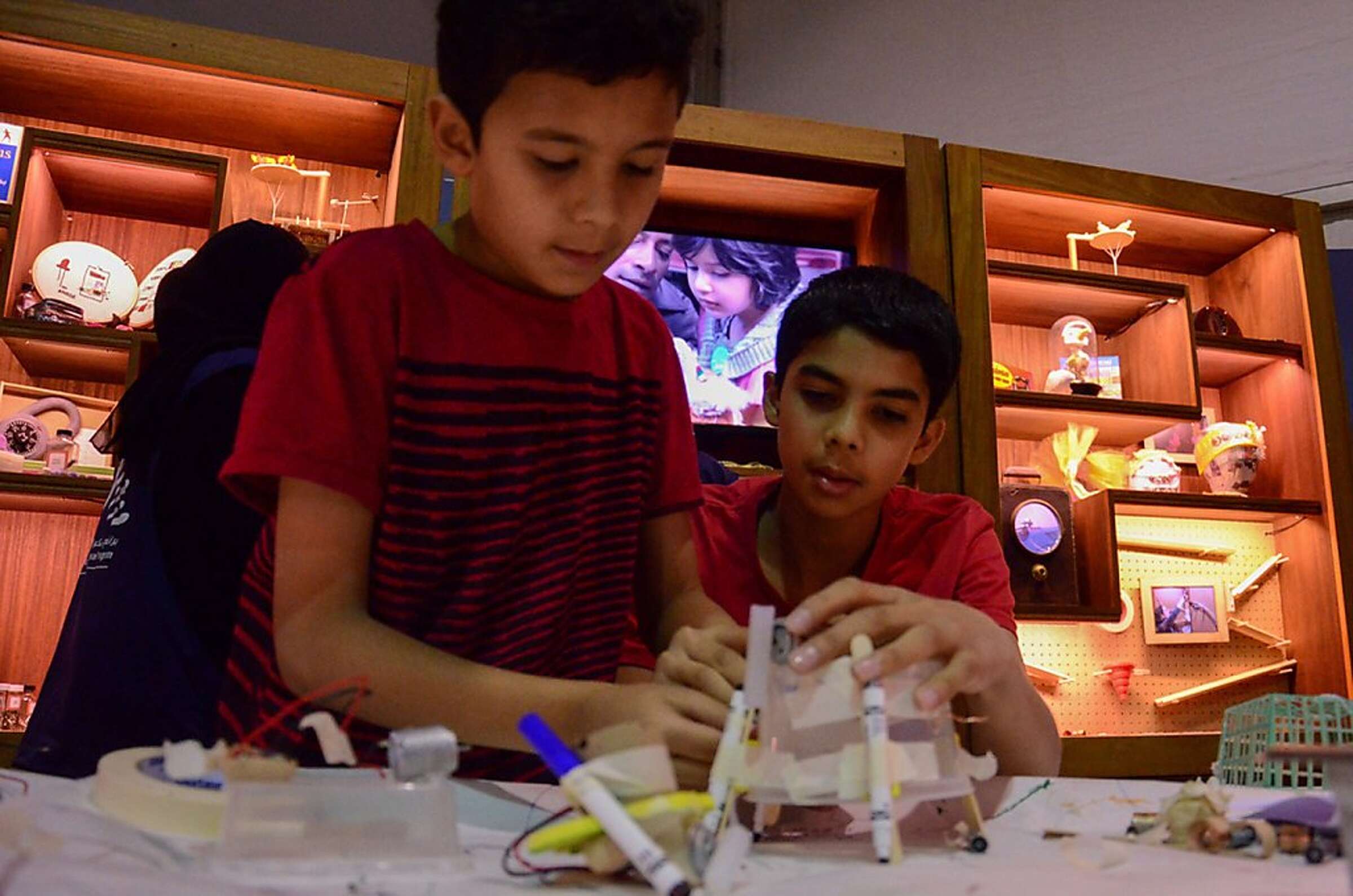 Exploratorium expanding minds in Mideast
