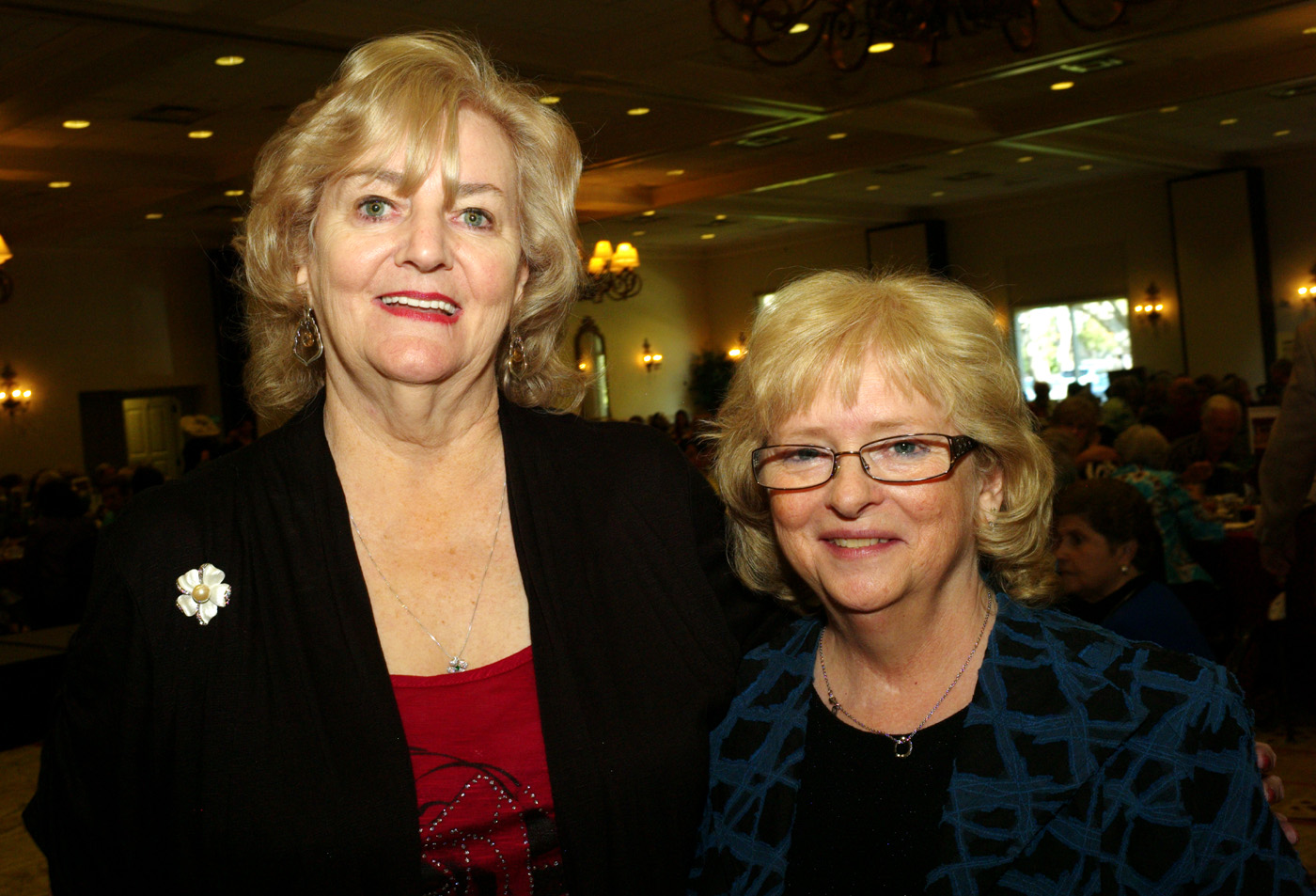 On the Scene: Aggie Wives & Graduates Club