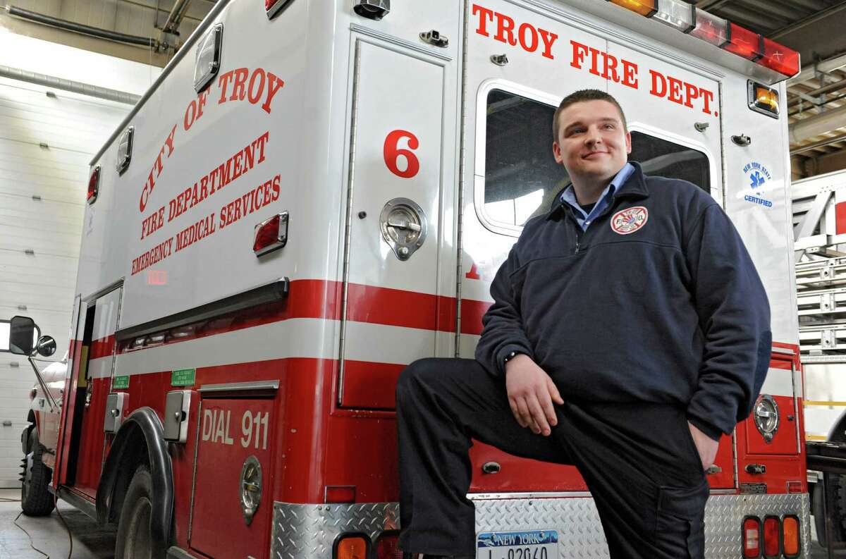 Rookie firefighter revives girl, 4