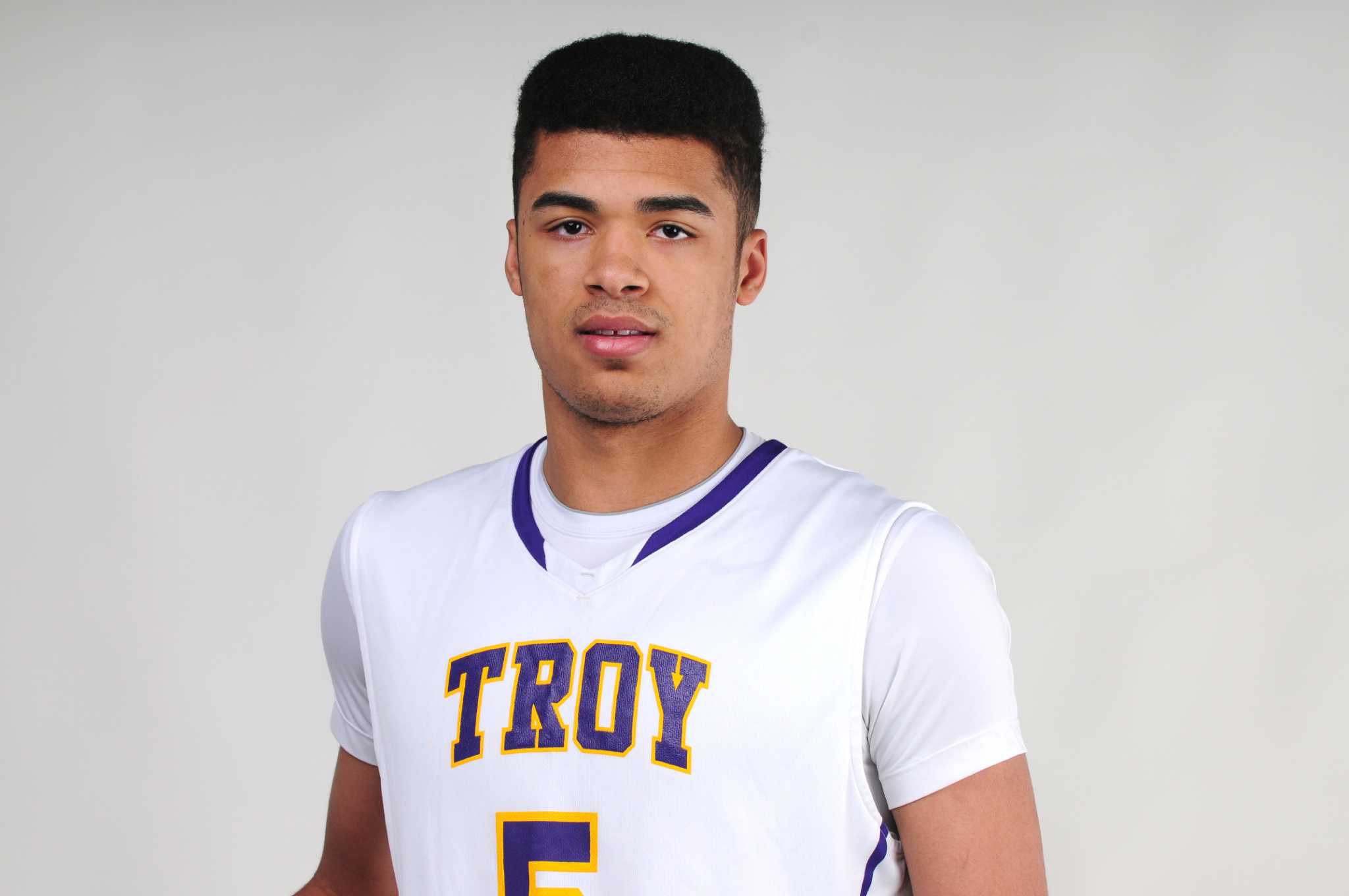 Ogunyemi sticks with the Saints