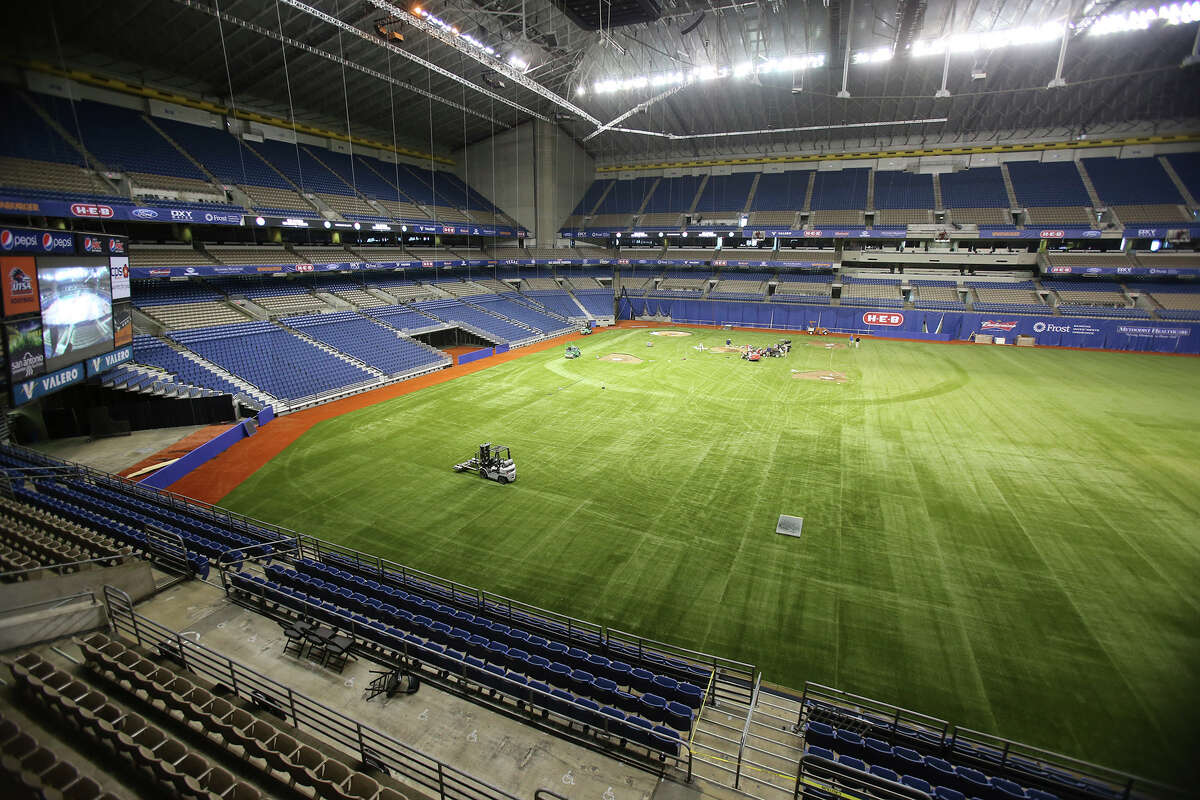 It's batter up for first time in the Alamodome