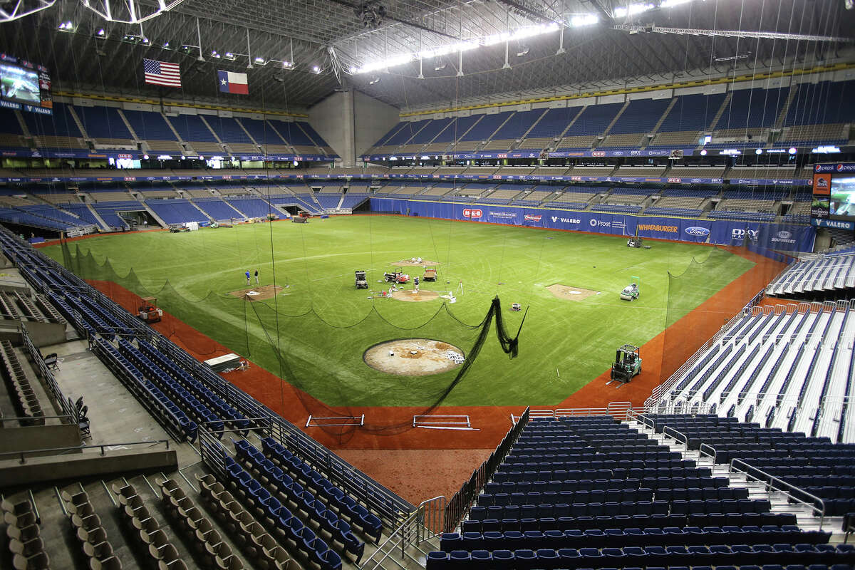 It's batter up for first time in the Alamodome