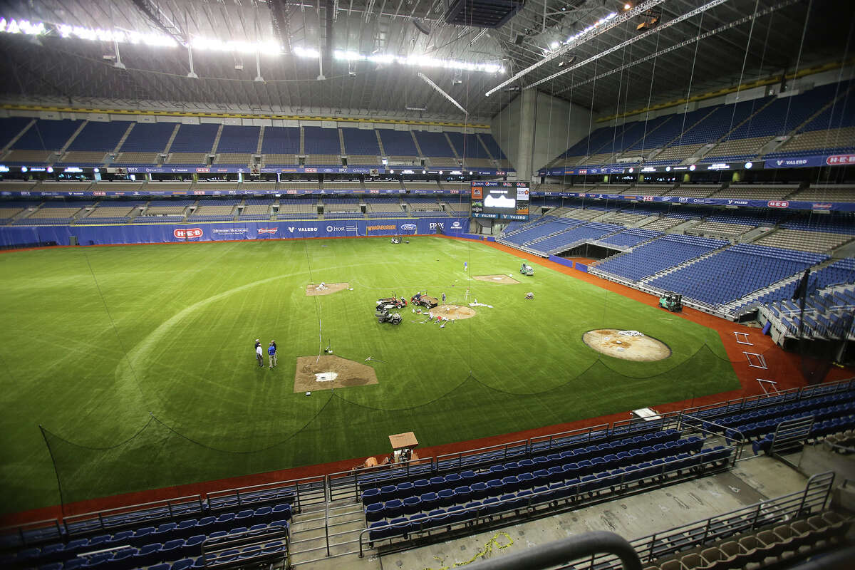 It's batter up for first time in the Alamodome