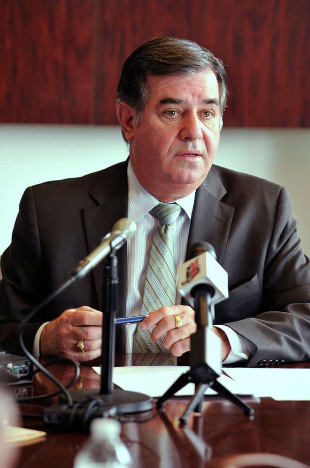 Pavia announces deal on boatyard with BLT