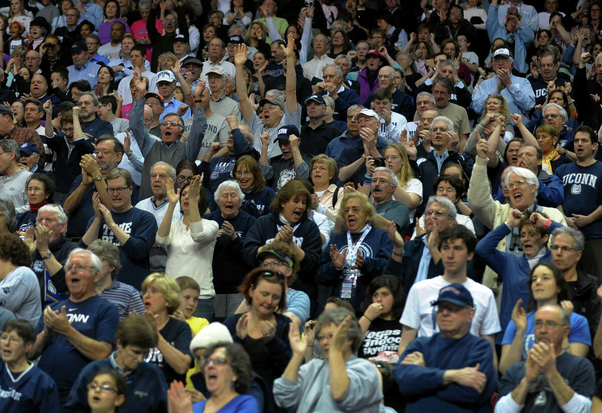 UConn women in eighth straight regional final