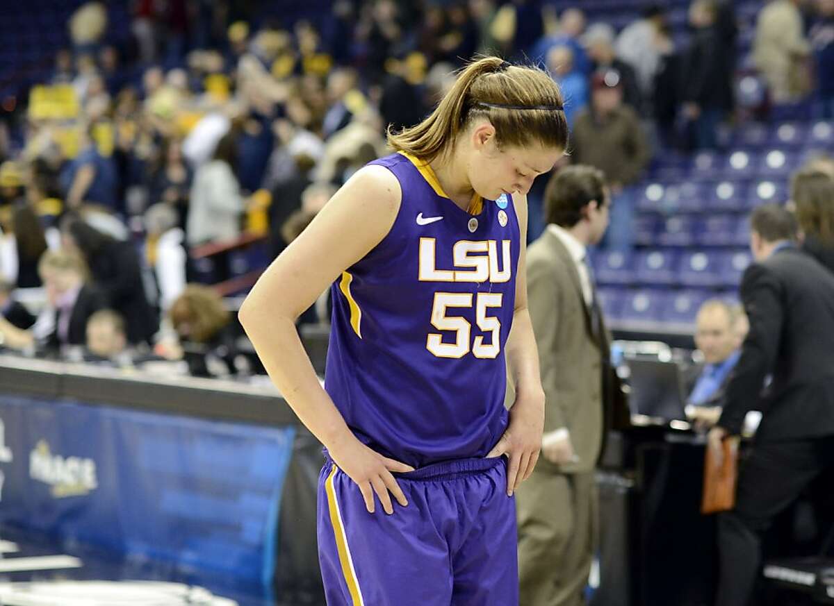 Cal women top LSU, advance to Elite Eight