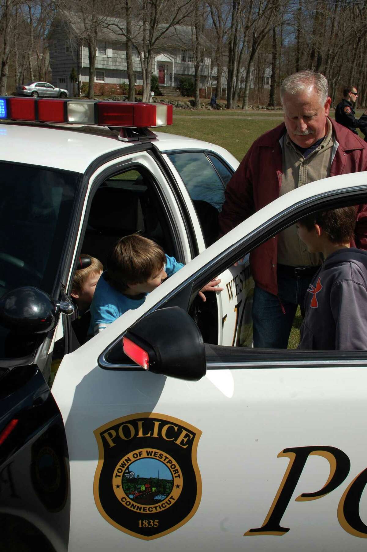 Greens Farms Firefighters Host Scramble For Easter Bounty