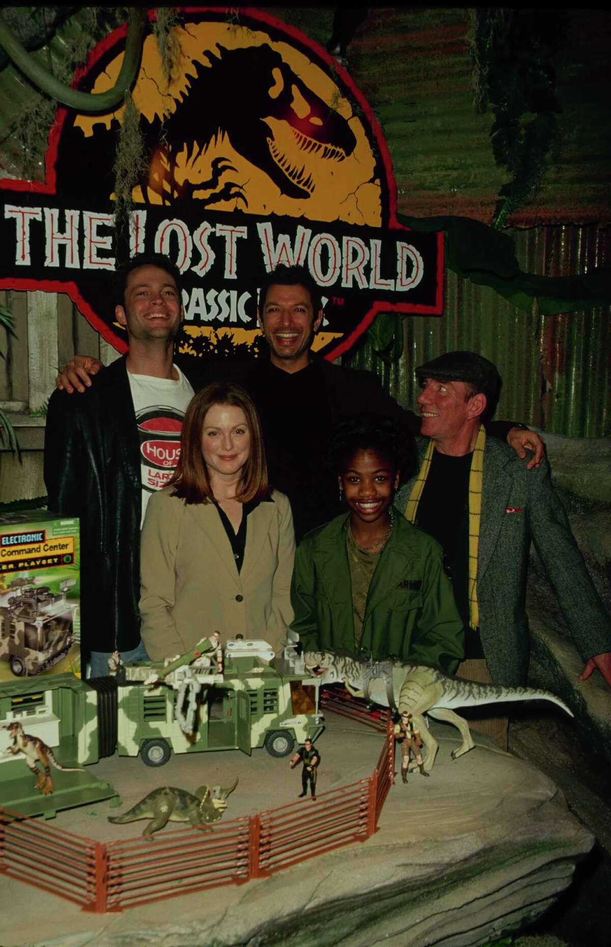 Original 'Jurassic Park' cast will return in 'Jurassic World 3'