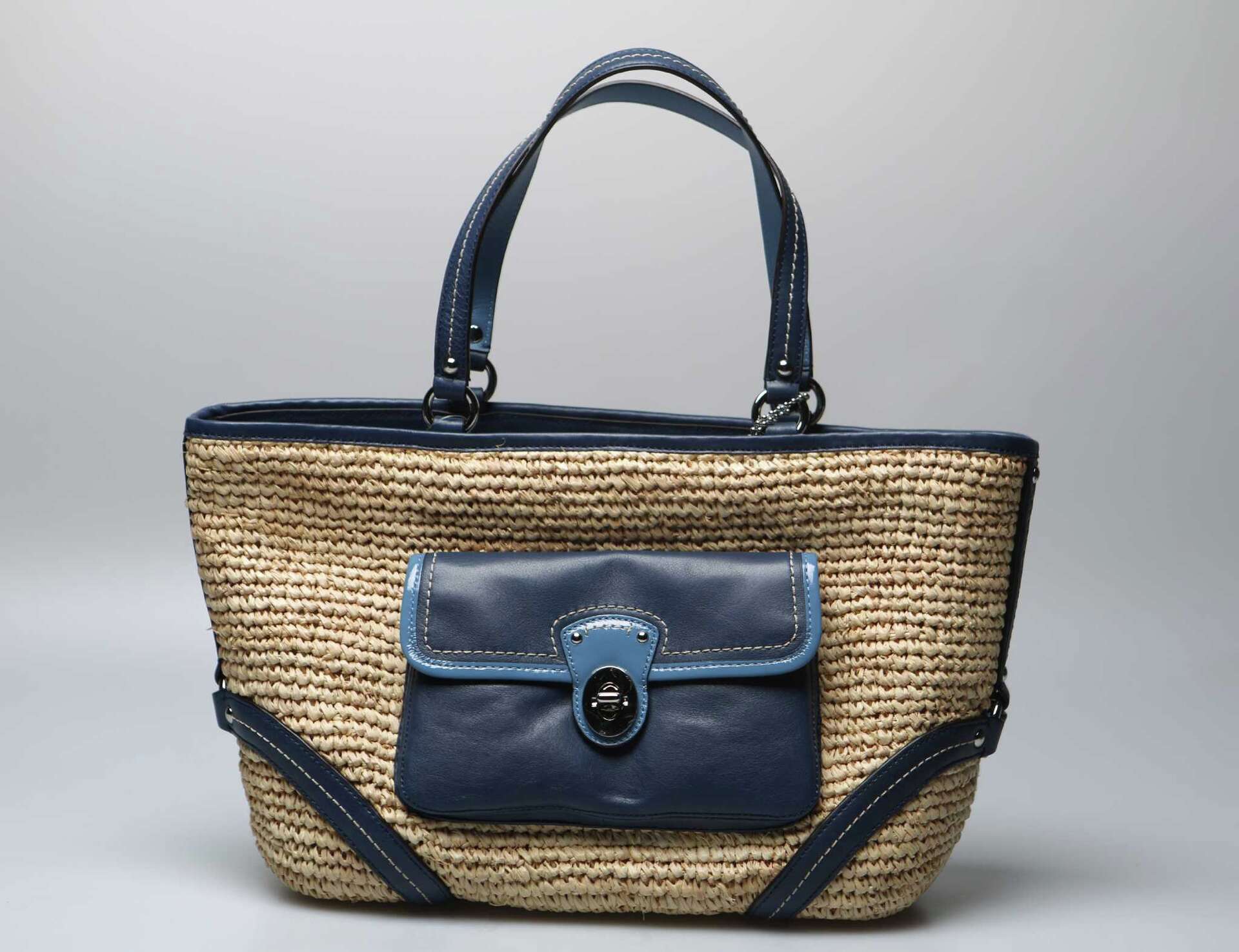 Spring's handbags all about color