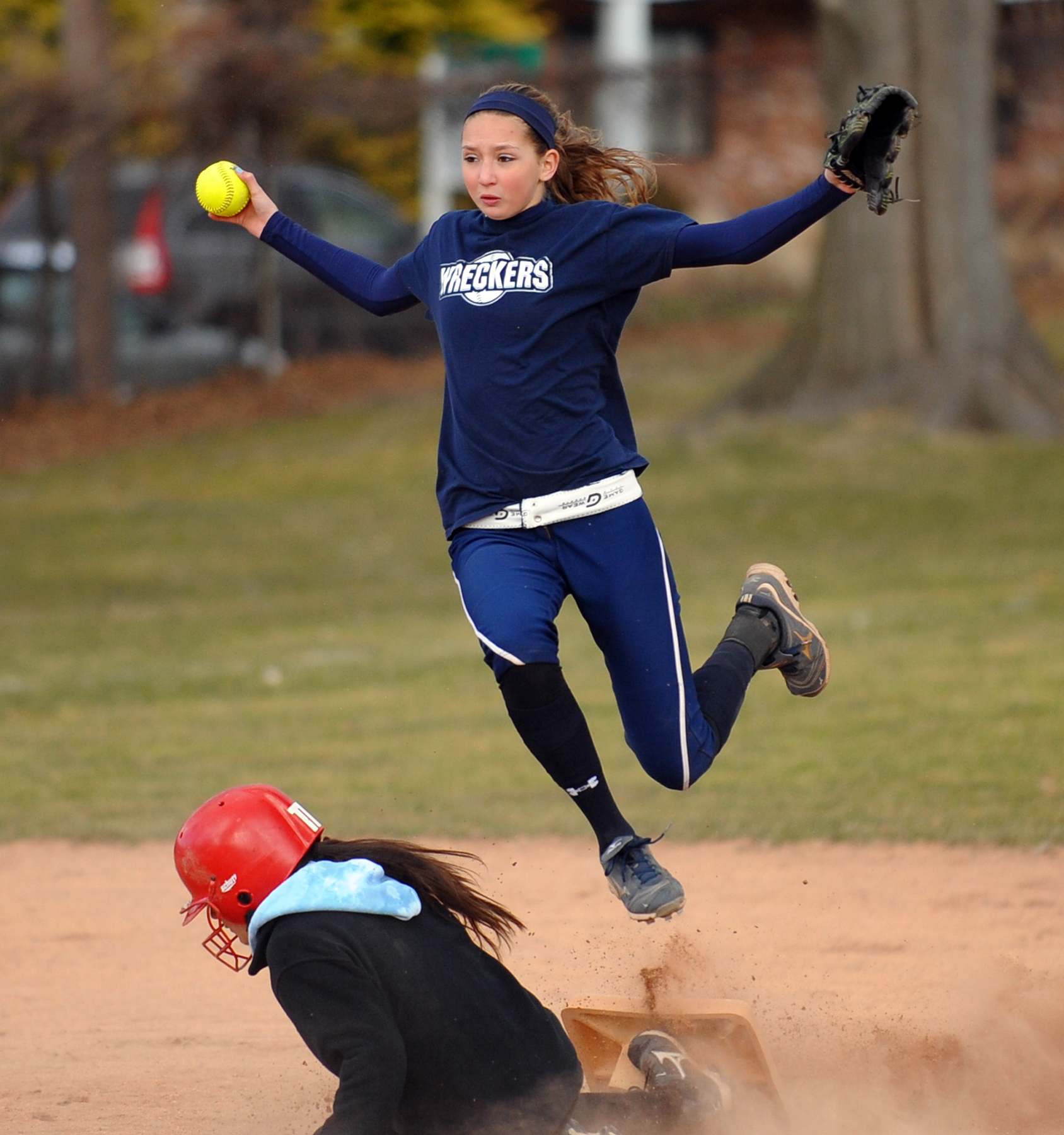 Spring preview: Staples softball to rely on senior core