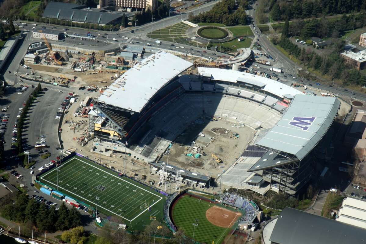 New Husky Stadium on schedule for kickoff Aug. 31