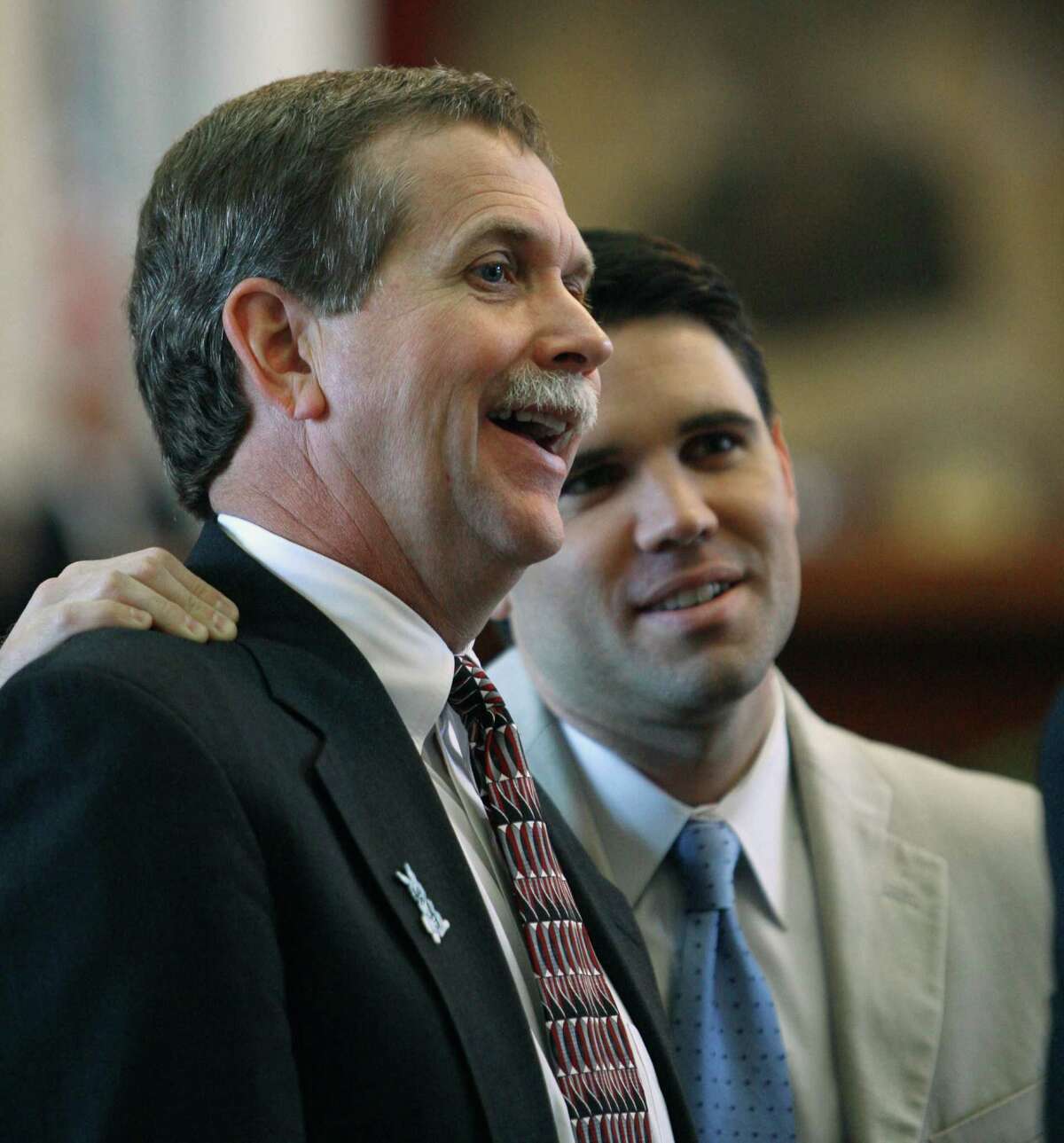 Measure takes aim at oil field wastewater