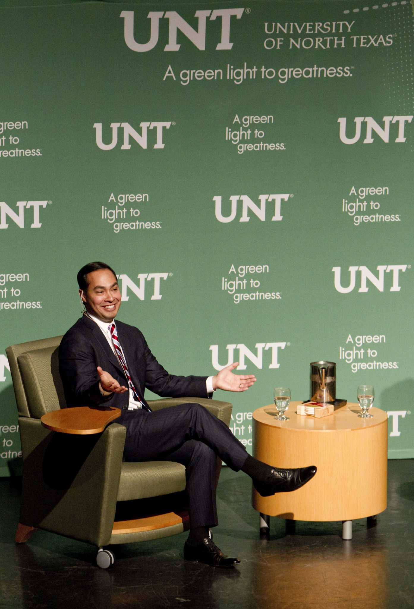 Mayor Castro late in filing travel disclosures