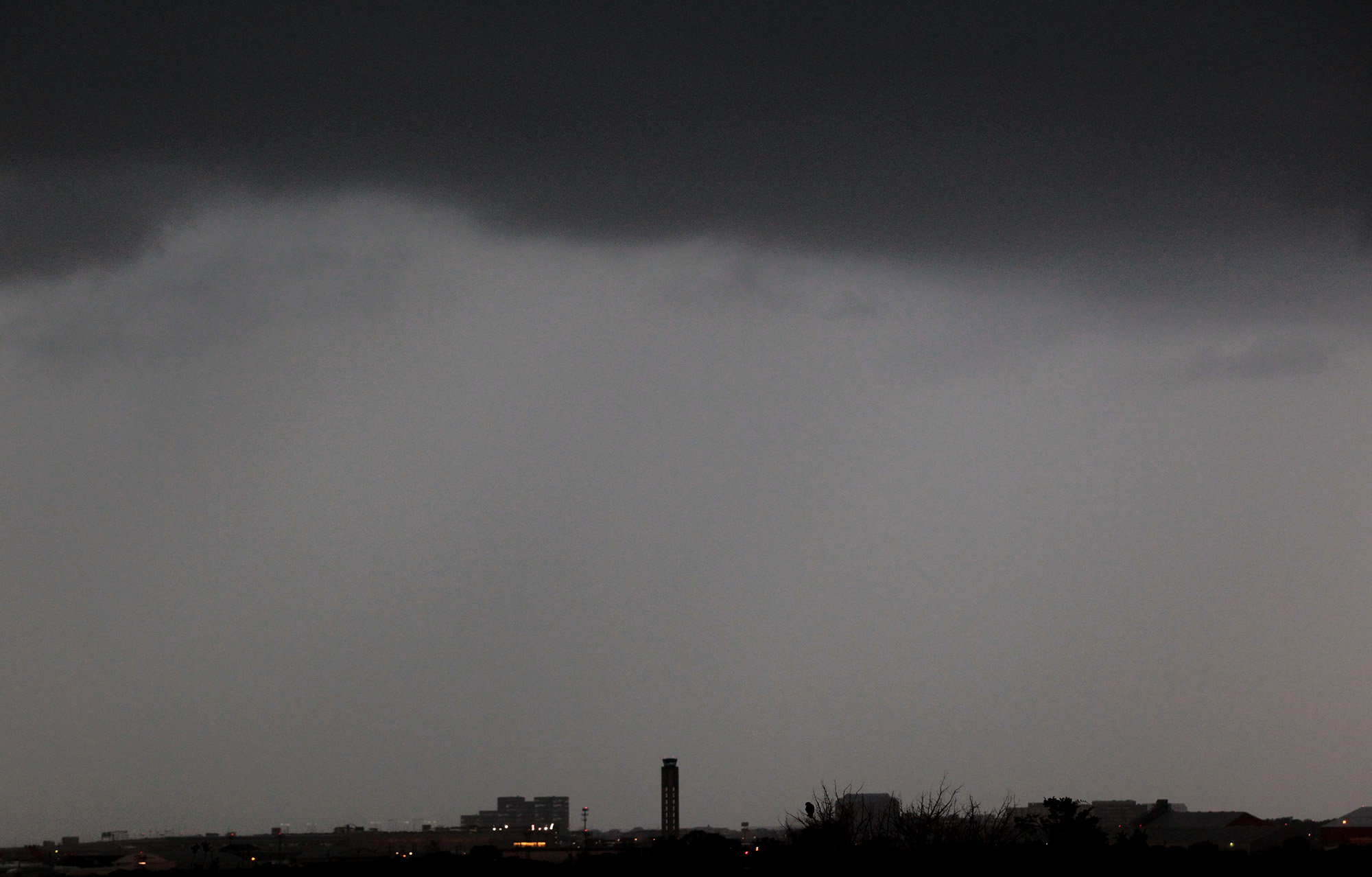 Large hail threat returns to Texas amid cold front, NWS says