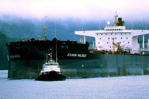 30 years later, re-live the incredible scenes from the Exxon Valdez oil ...