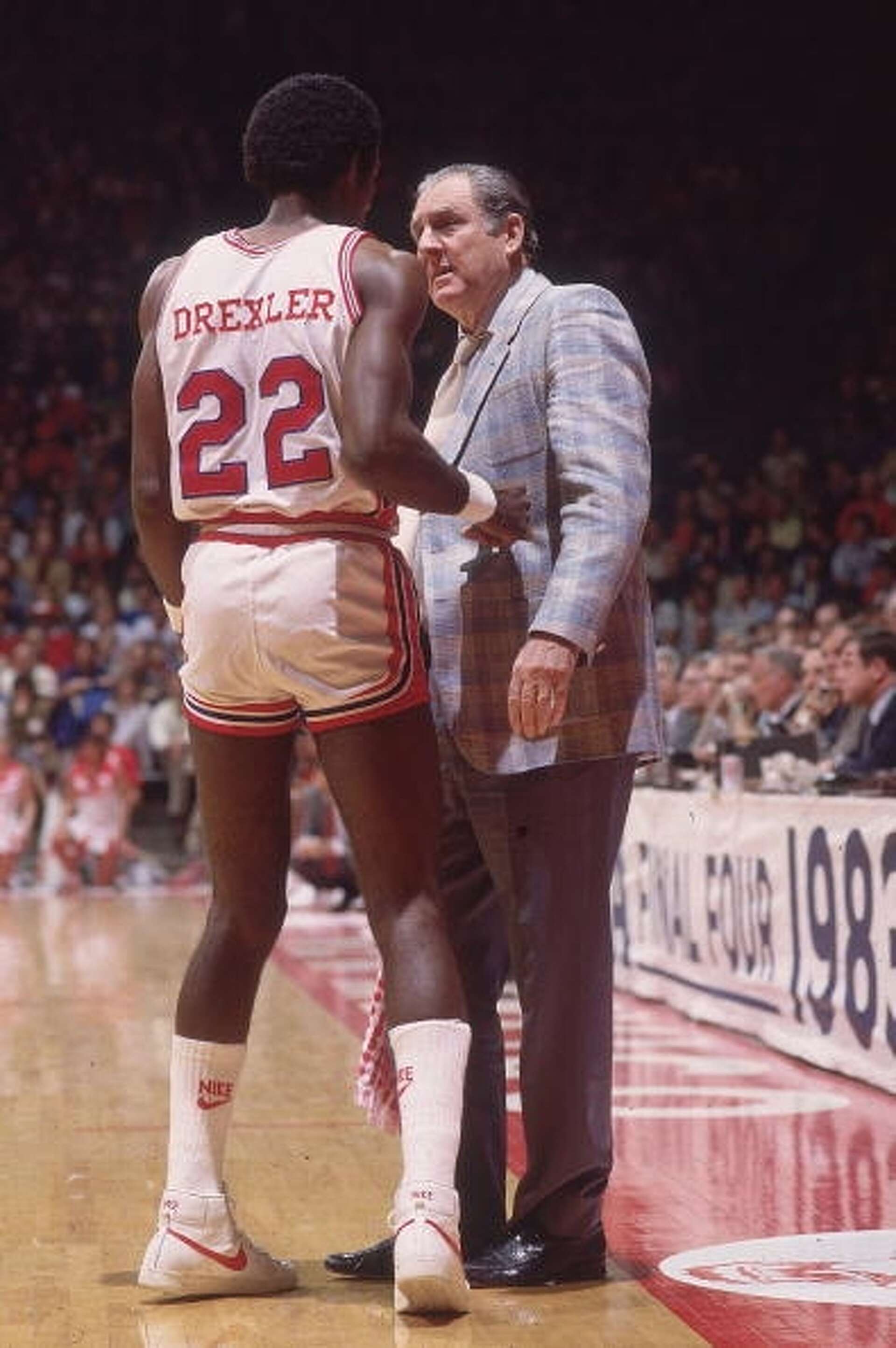 Legendary UH basketball coach Guy V. Lewis dies