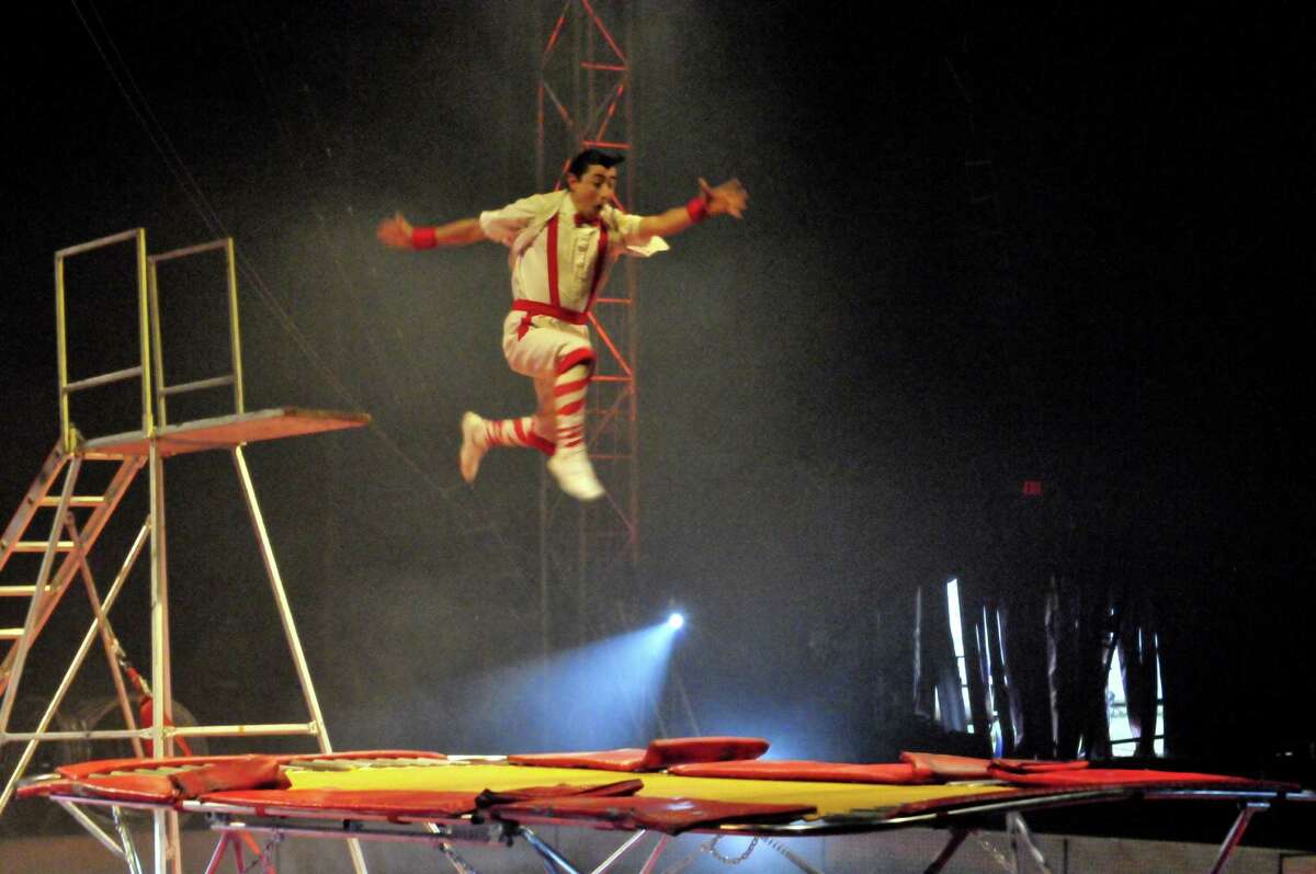 Photos: Carson & Barnes Circus in Kountze