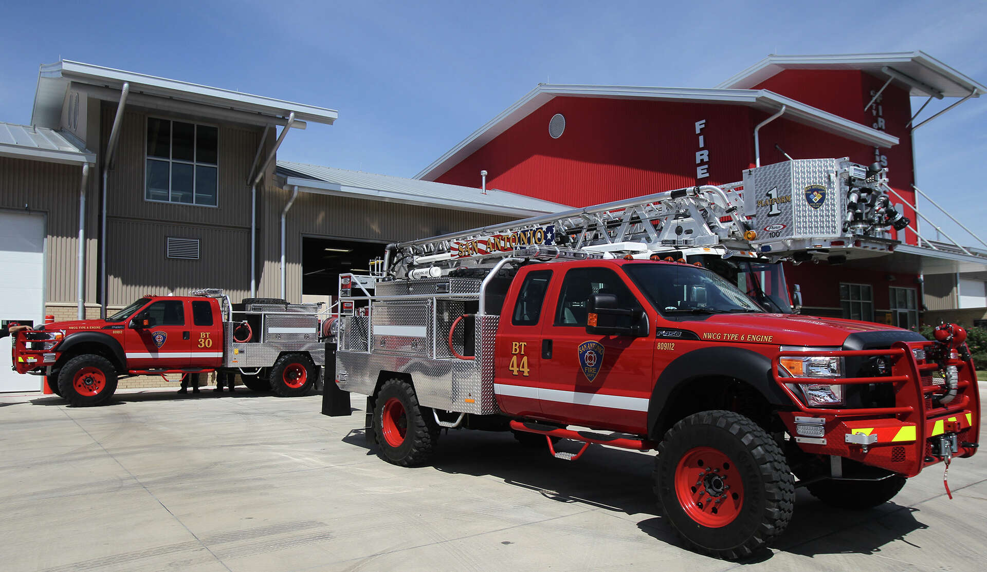 SAFD unveils 3 new trucks