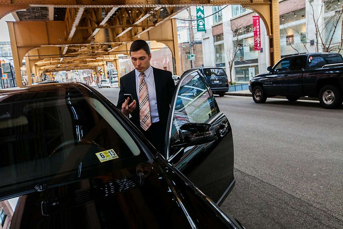 Uber, Lyft, Sidecar put driver recruiting in high gear