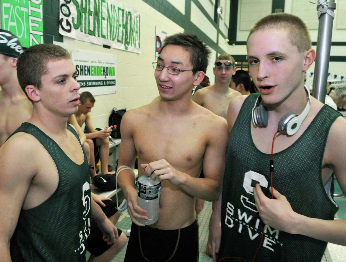 Shen swimmer tops in the pool