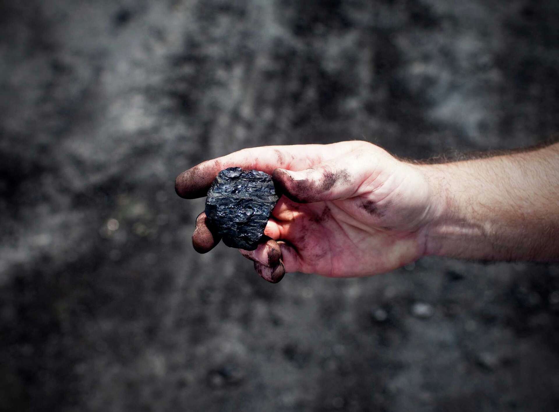 Gas topples coal as king of power