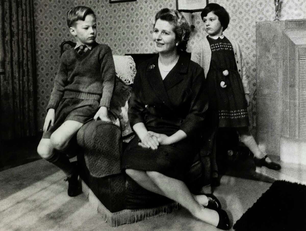 Margaret Thatcher, U.K. ‘Iron Lady’ Prime Minister, dies