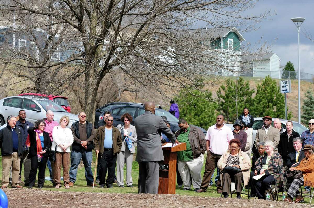 Popular Albany cop enters council race