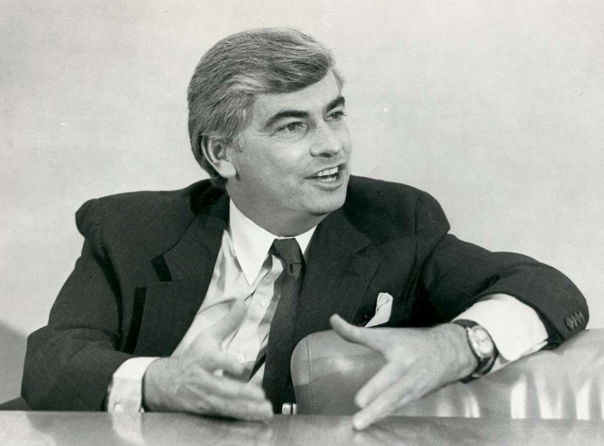 Dodd to announce he won't seek re-election