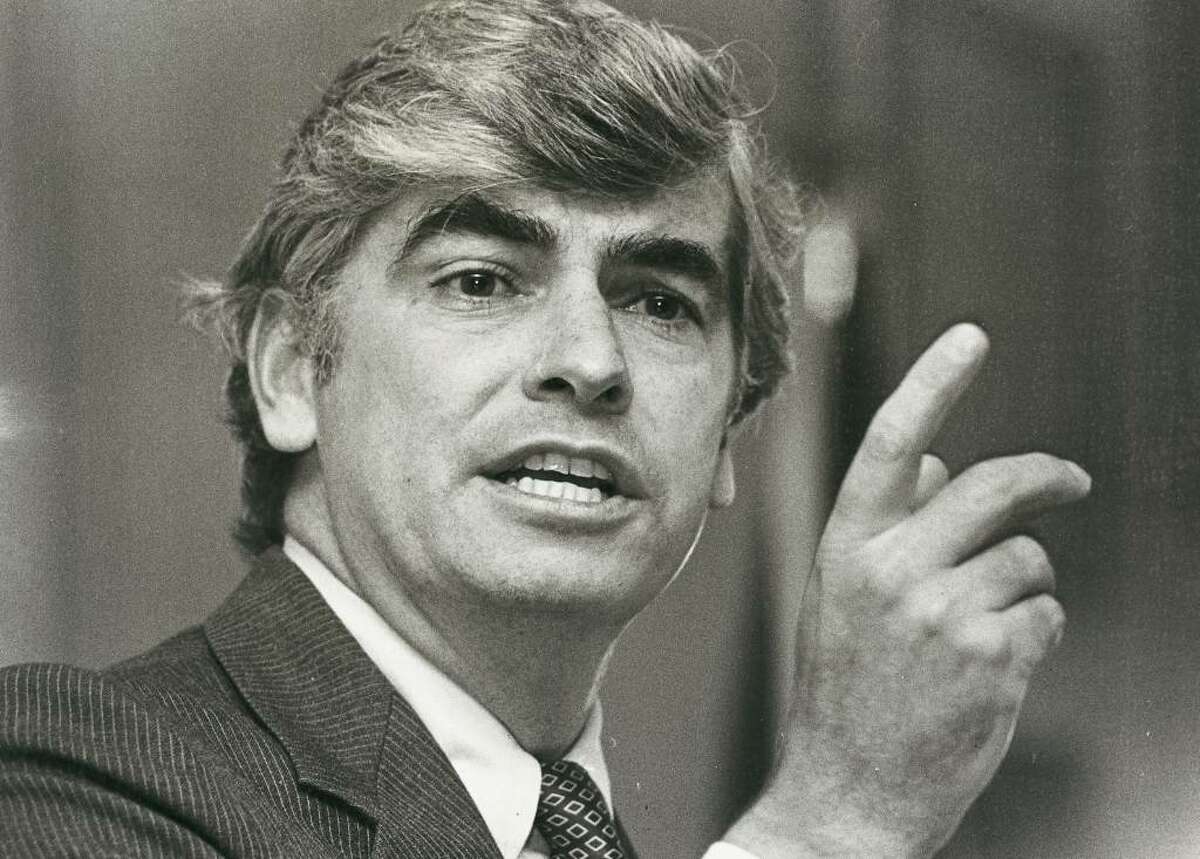 Dodd to announce he won't seek re-election