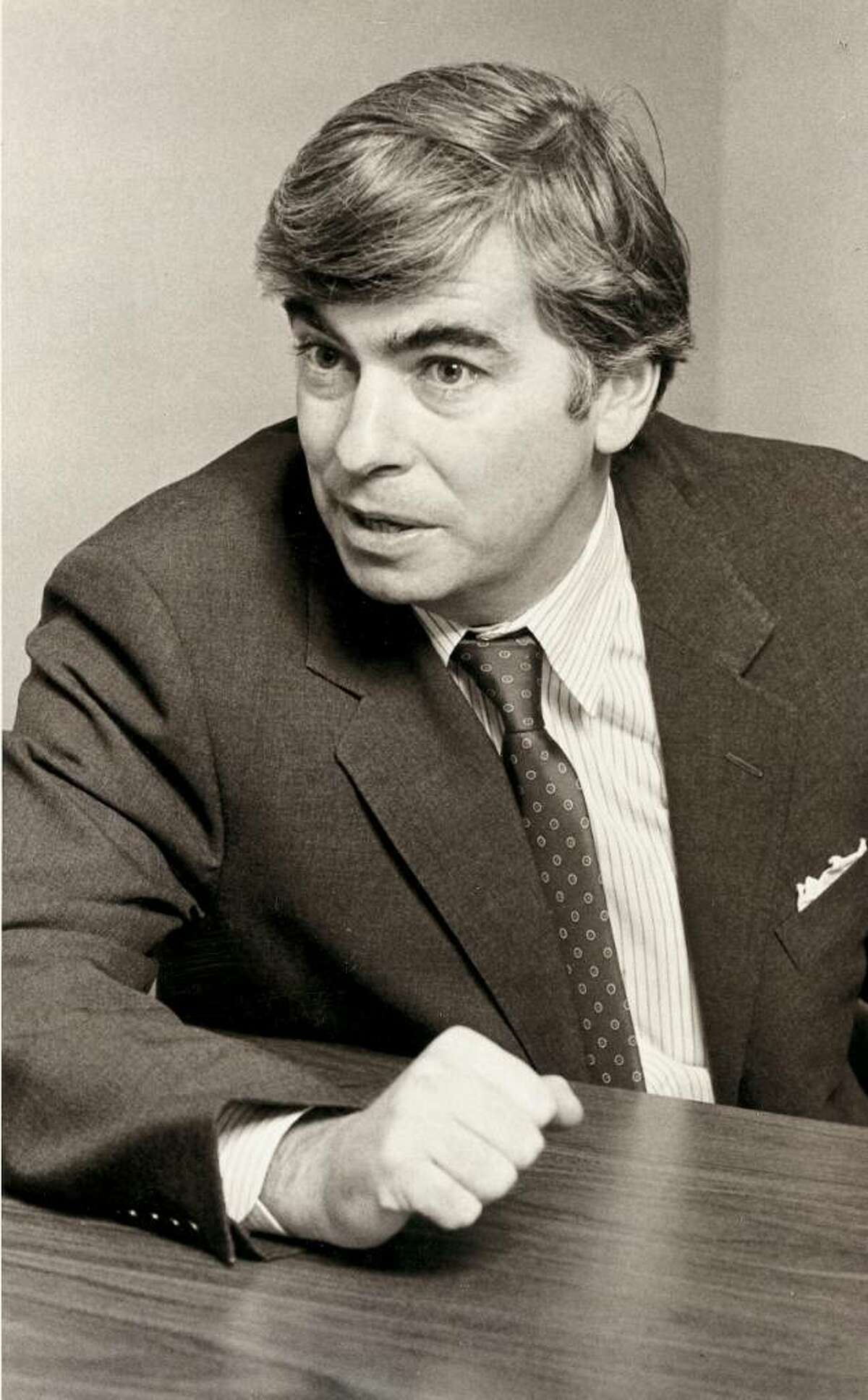 Dodd to announce he won't seek re-election