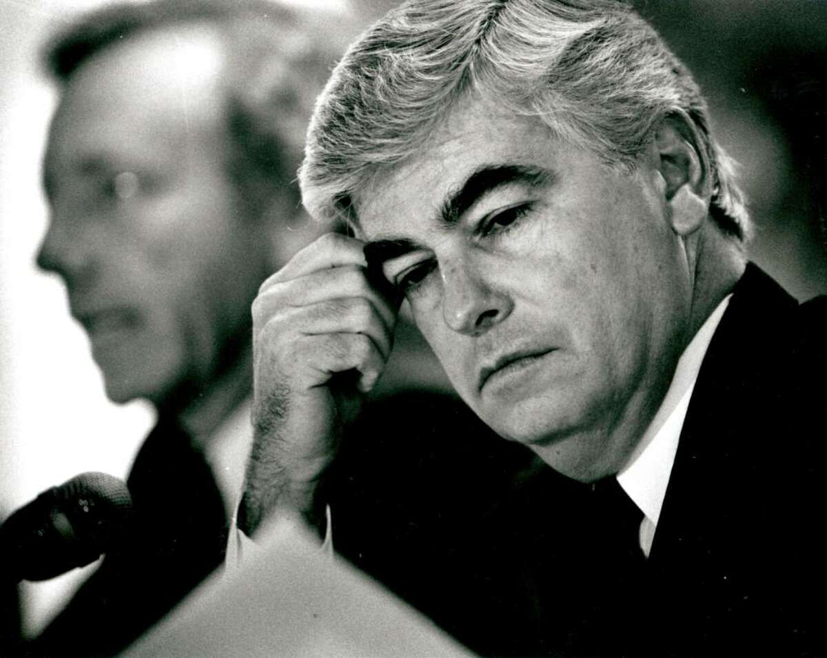 Dodd to announce he won't seek re-election