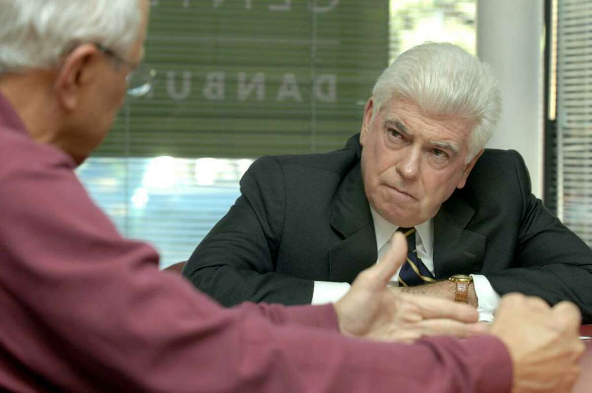 Dodd to announce he won't seek re-election