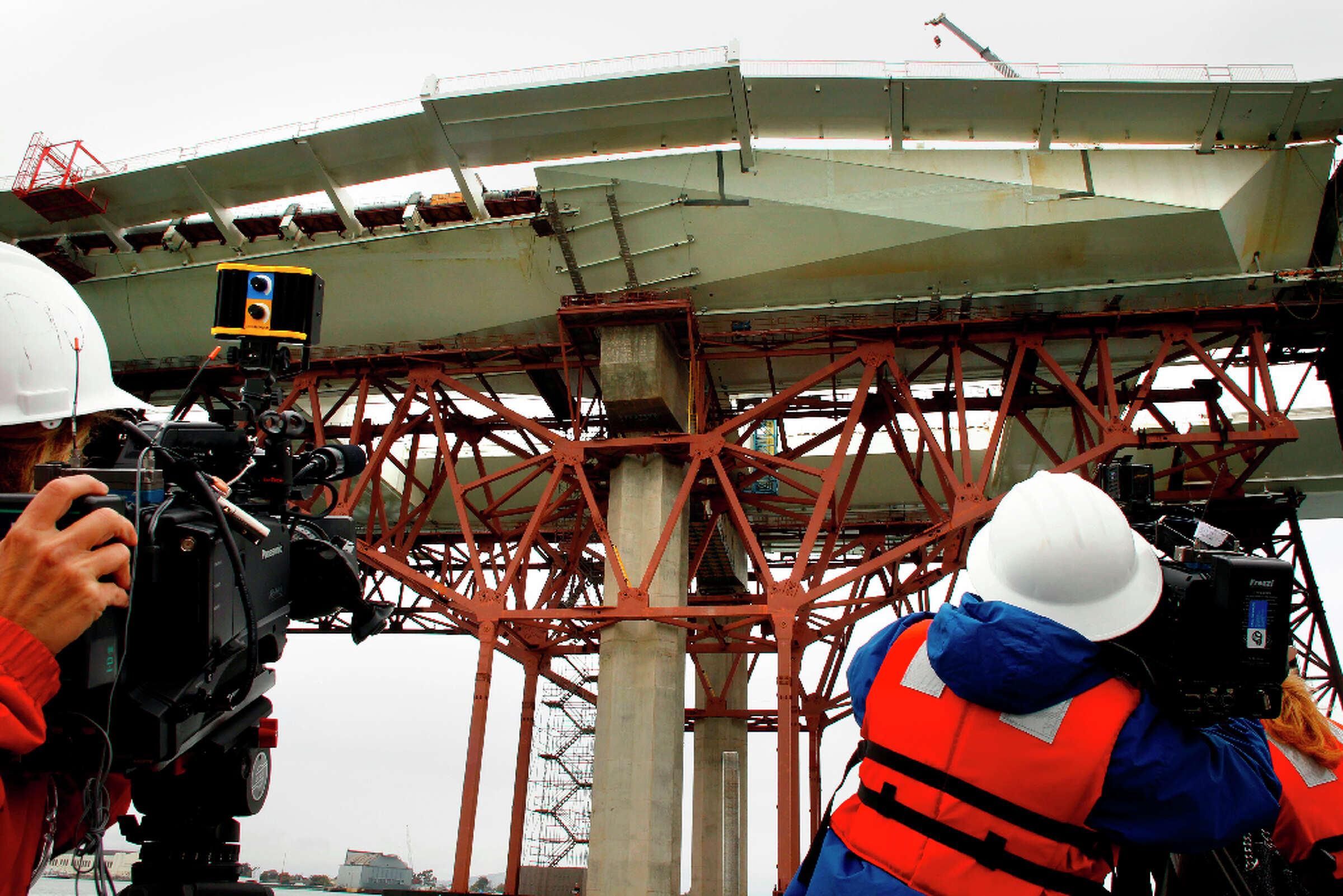 Caltrans accused of trying to hide Bay Bridge problems